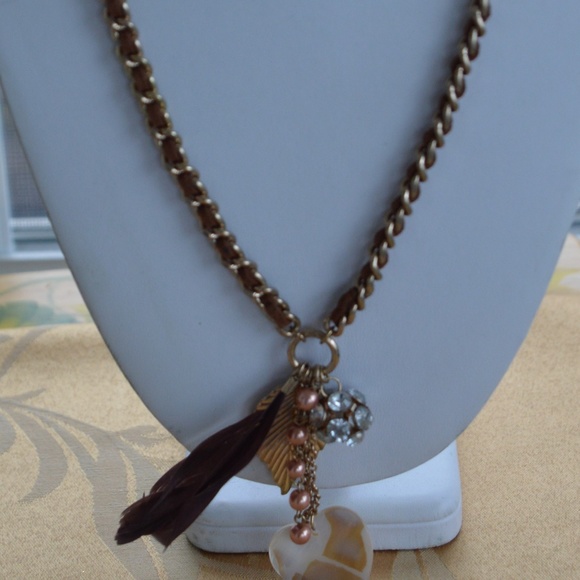 Erica Lyons | Jewelry | Erica Lyons Shell Heart Feather Necklace Nwt ...